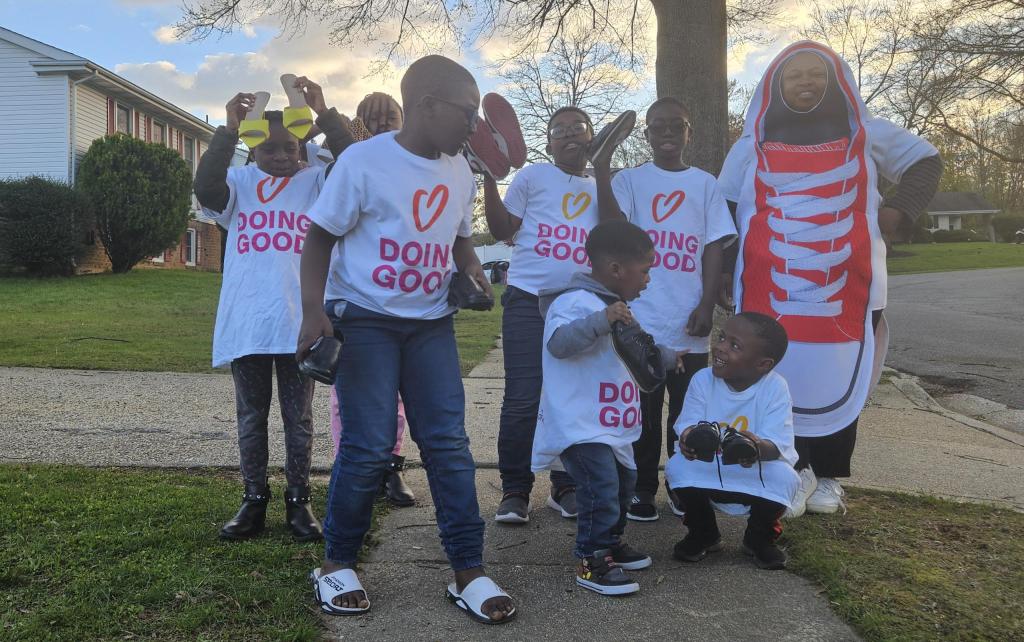 Embracing The November Season With Good Deeds - Good Deeds Day